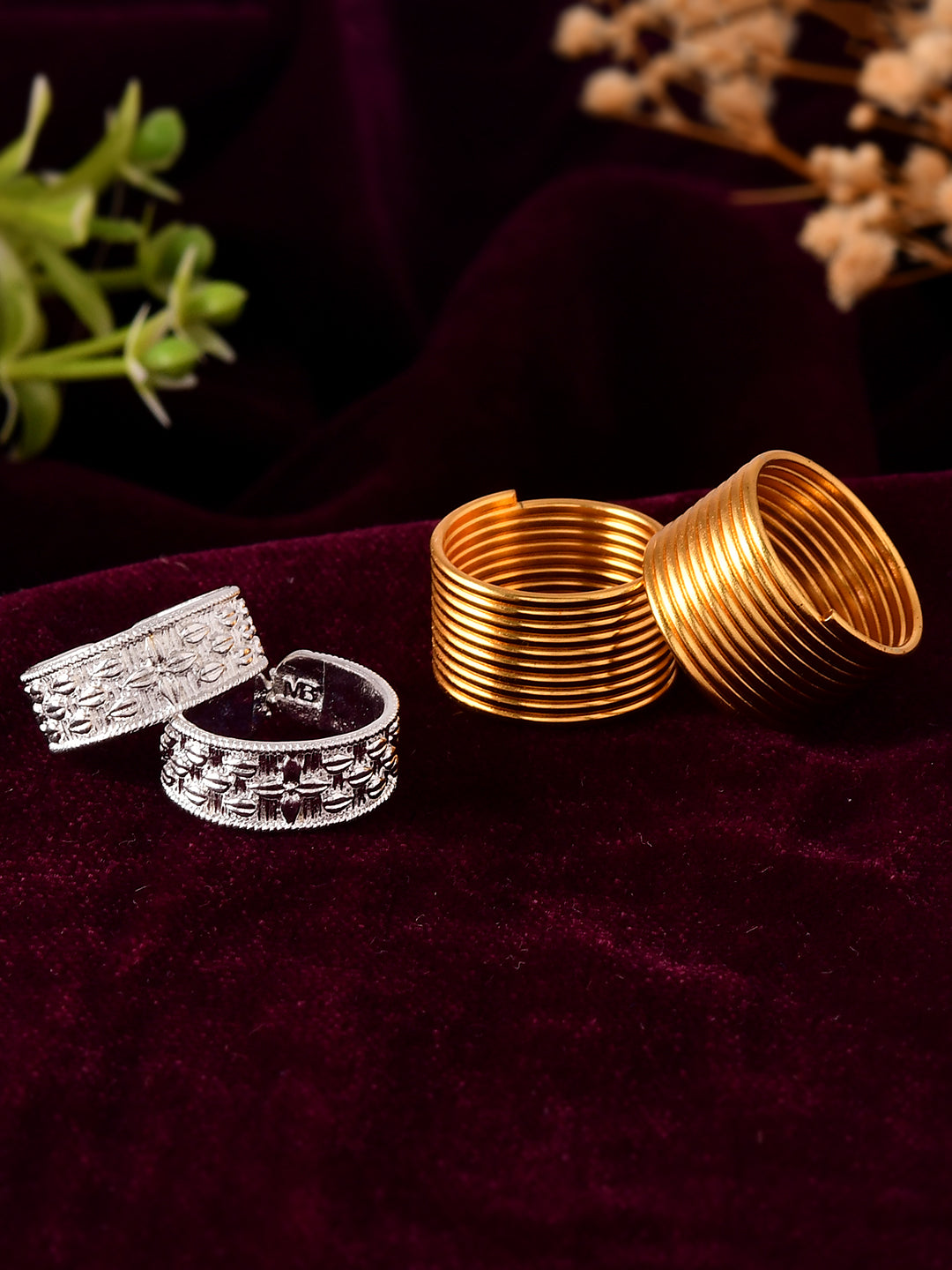 Buy Traditional Silver & Gold-Plated Toe Ring and bichhiya set for ...